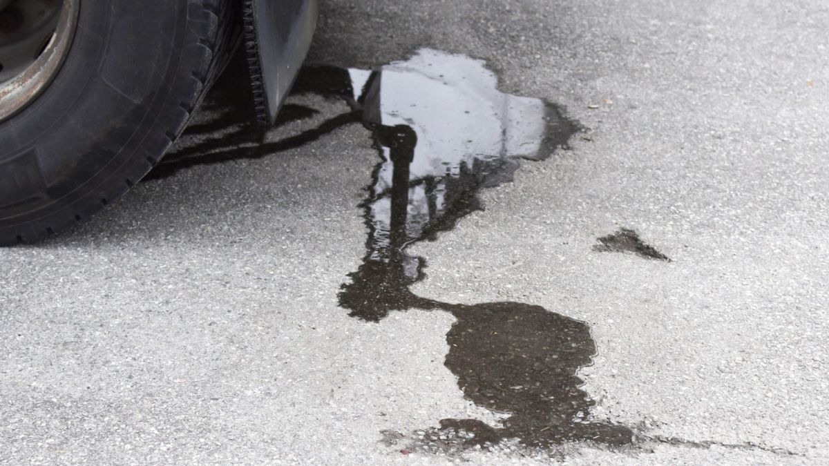 Ternyata Ini Penyebab Adanya Tetesan Air di Kolong Mobil