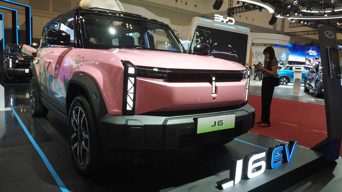 Spesifikasi dan Harga Chery J6 yang Mengaspal di GJAW 2024